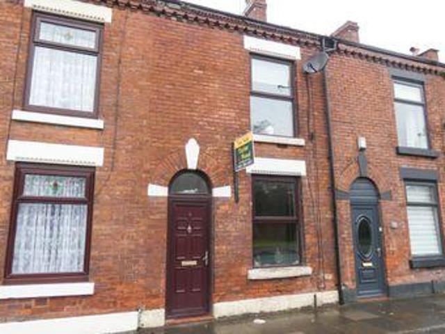2 Bedrooms Terraced house for sale in Dukinfield Road, Hyde SK14