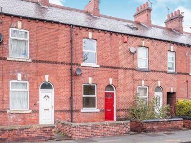 2 Bedrooms Terraced house for sale in Dewsbury Road, Wakefield WF2