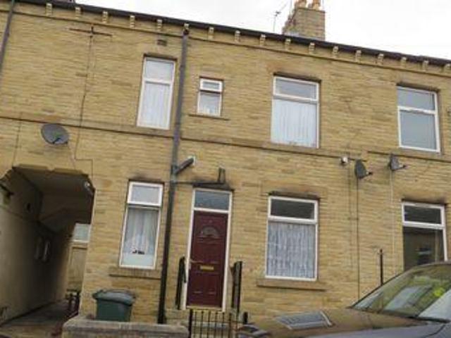 2 Bedrooms Terraced house for sale in Fearnside, Bradford BD8