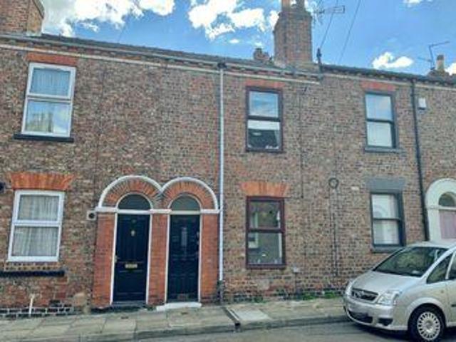 2 Bedrooms Terraced house for sale in Fenwick Street, York YO23