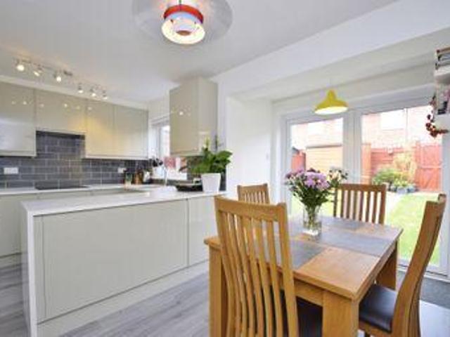 2 Bedrooms Terraced house for sale in Giles Avenue, West Bridgford NG2