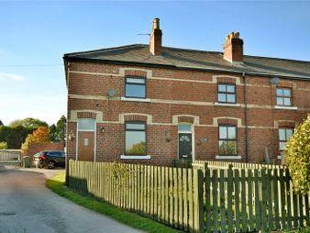 2 Bedrooms Terraced house for sale in Goodcombe Place, Peckfield, Leeds, West Yorkshire LS25