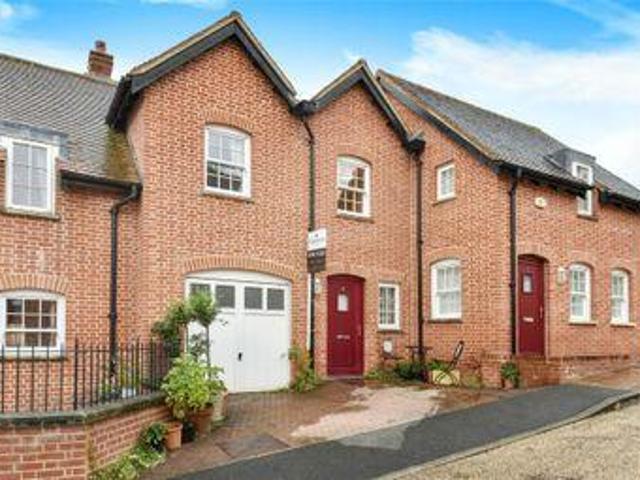 2 Bedrooms Terraced house for sale in Hankins Court, Jacklyns Lane, Alresford, Hampshire SO24