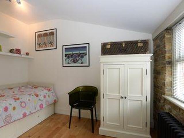 2 Bedrooms Terraced house for sale in High Street, Bromley BR1