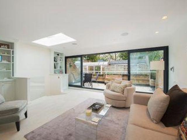 2 Bedrooms Terraced house for sale in Hippodrome Mews, London W11