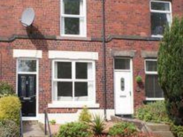 2 Bedrooms Terraced house for sale in Holcombe Road, Greenmount, Bury BL8