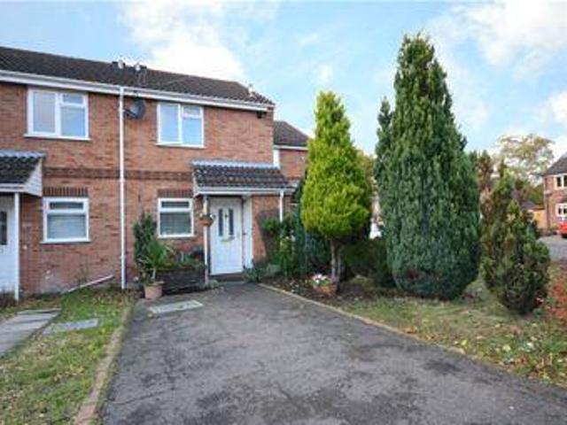 2 Bedrooms Terraced house for sale in Isis Way, Sandhurst, Berkshire GU47