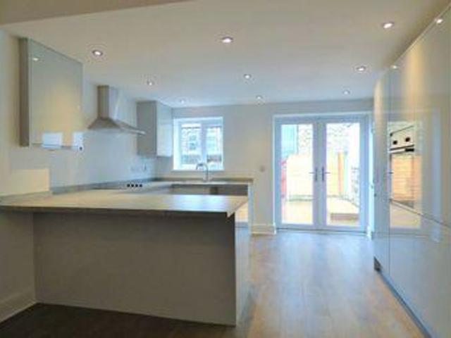 2 Bedrooms Terraced house for sale in Jubilee Street, Read, Burnley, Lancashire BB12