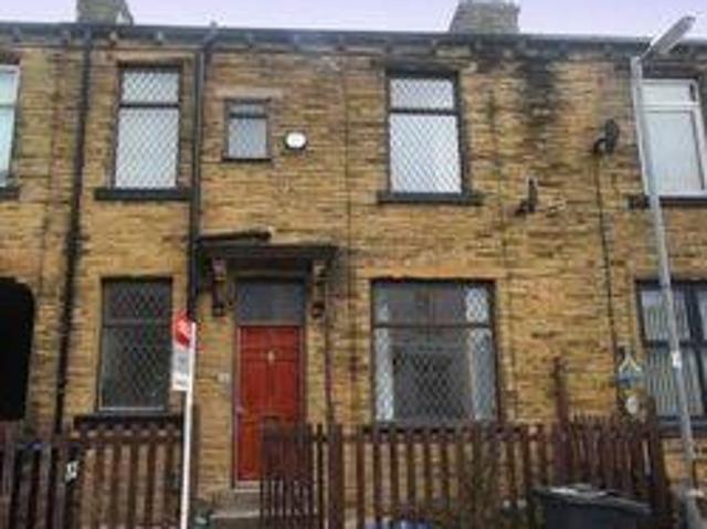 2 Bedrooms Terraced house for sale in Kaycell Street, Bradford BD4