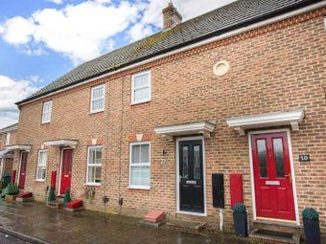 2 Bedrooms Terraced house for sale in Keen Close, Aylesbury HP19