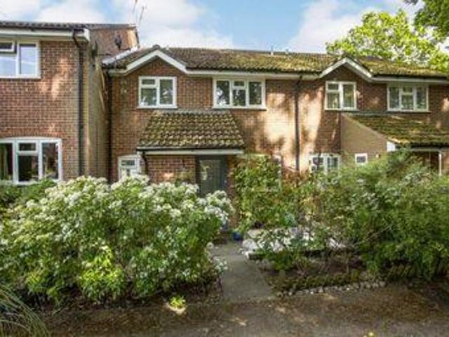 2 Bedrooms Terraced house for sale in Lightwater, Surrey, United Kingdom GU18