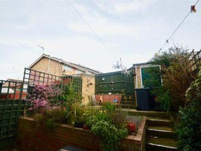 2 Bedrooms Terraced house for sale in Lorton Close, Gravesend DA12