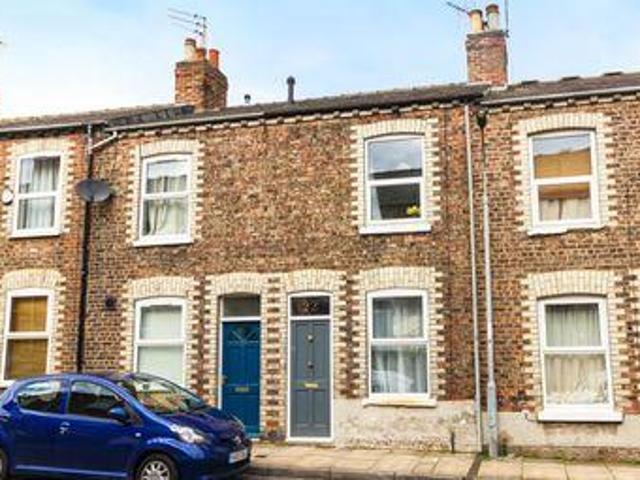 2 Bedrooms Terraced house for sale in Lower Ebor Street, York YO23