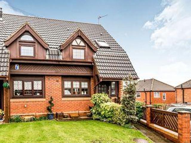 2 Bedrooms Terraced house for sale in Love Lane, Rothwell, Leeds LS26