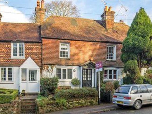 2 Bedrooms Terraced house for sale in Pebble Hill Cottages, Oxted, Surrey RH8