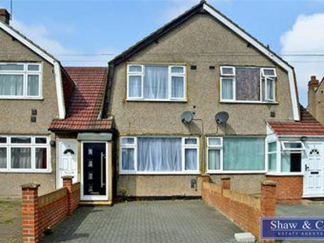 2 Bedrooms Terraced house for sale in Pendell Avenue, Hayes, Middlesex UB3