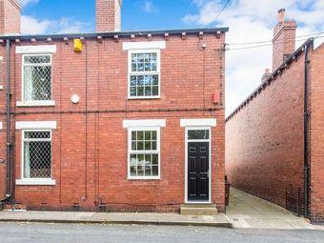 2 Bedrooms Terraced house for sale in Queen Street, Carlton, Wakefield WF3