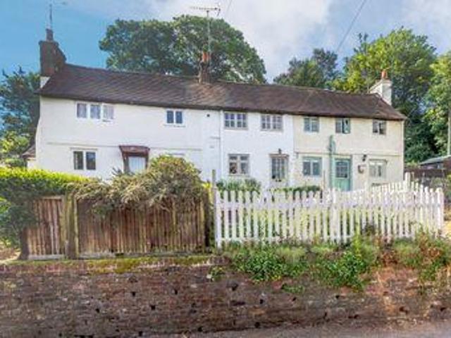 2 Bedrooms Terraced house for sale in Red Lion Lane, Farnham GU9