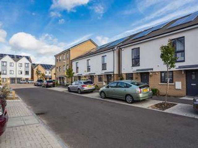 2 Bedrooms Terraced house for sale in Reservoir Way, Ilford IG6