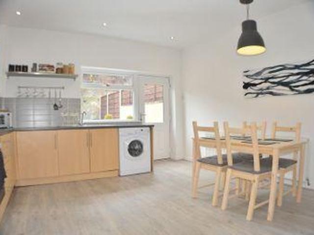 2 Bedrooms Terraced house for sale in Steeles Avenue, Hyde SK14