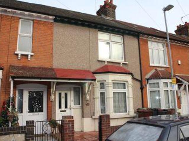 2 Bedrooms Terraced house for sale in Suffolk Road, Barking IG11
