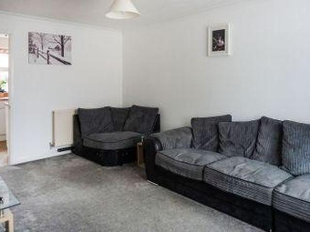 2 Bedrooms Terraced house for sale in Swift Way, Littlehampton BN17