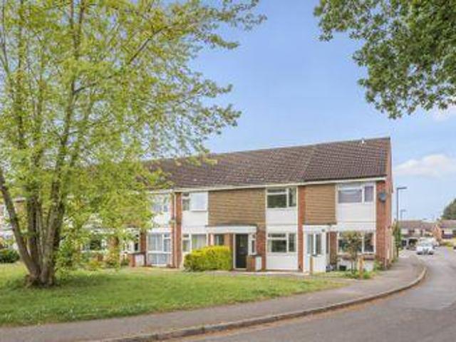 2 Bedrooms Terraced house for sale in Sycamore Avenue, Horsham, West Sussex RH12