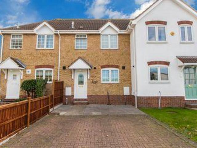 2 Bedrooms Terraced house for sale in Snakes Lane, Southend On Sea SS2
