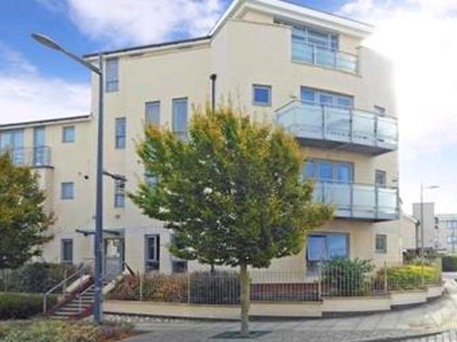 2 Bedrooms Terraced house for sale in Springhead Park Way, Gravesend DA11