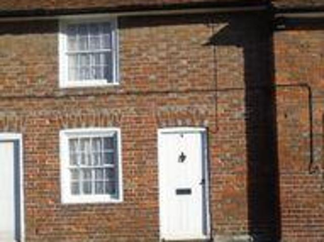 2 Bedrooms Terraced house for sale in The Street, Petham, Canterbury CT4