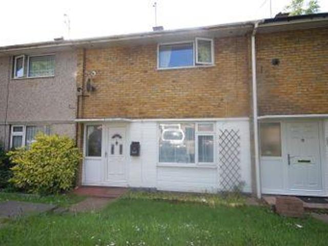 2 Bedrooms Terraced house for sale in Thistledown, Basildon, Essex SS14