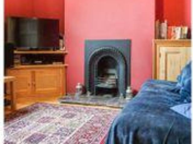 2 Bedrooms Terraced house for sale in Thornhill Street, Cardiff CF5