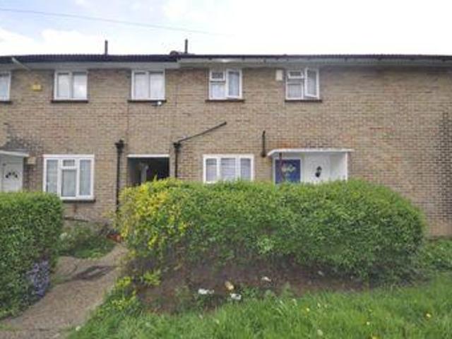 2 Bedrooms Terraced house for sale in Trefgarne Road, Dagenham RM10