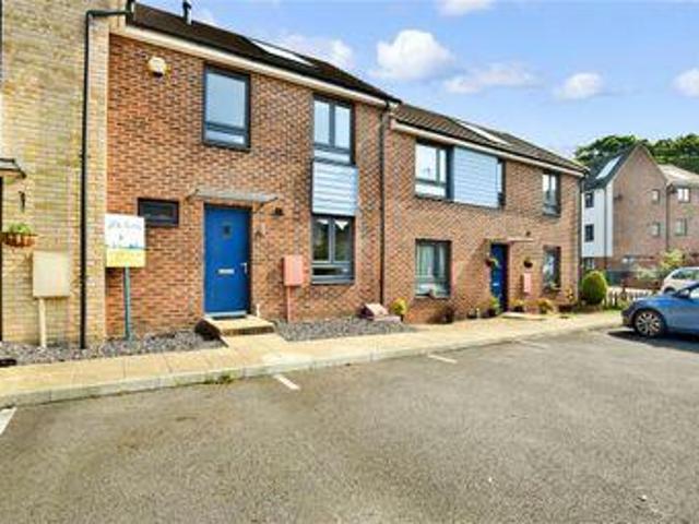 2 Bedrooms Terraced house for sale in Trinity Way, Maidstone, Kent ME15