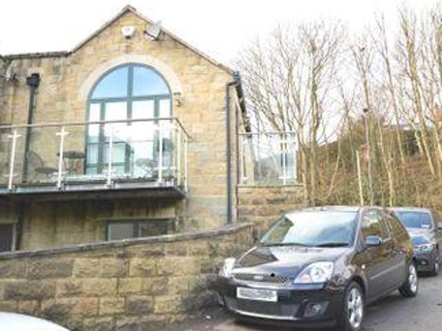 2 Bedrooms Terraced house for sale in Troy Road, Horsforth, Leeds, West Yorkshire LS18