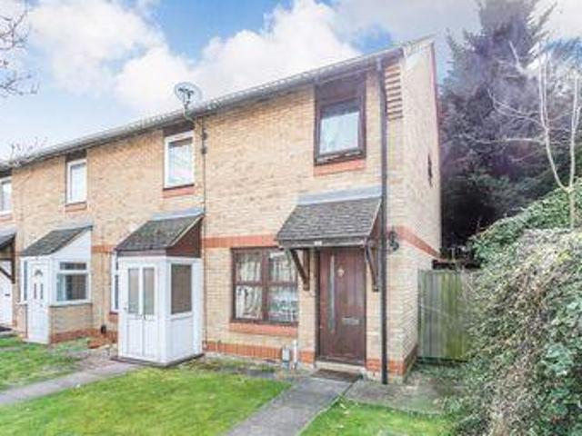 2 Bedrooms Terraced house for sale in Underwood Road, Woodford Green IG8