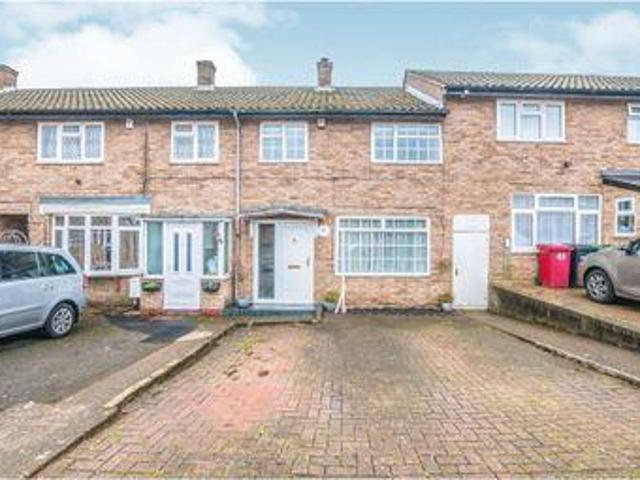 2 Bedrooms Terraced house for sale in Vaughan Way, Slough SL2