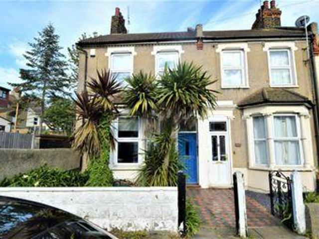 2 Bedrooms Terraced house for sale in Victoria Road, Gravesend DA11