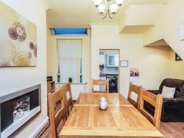 2 Bedrooms Terraced house for sale in Victory Road, Blackpool, Lancashire. FY1