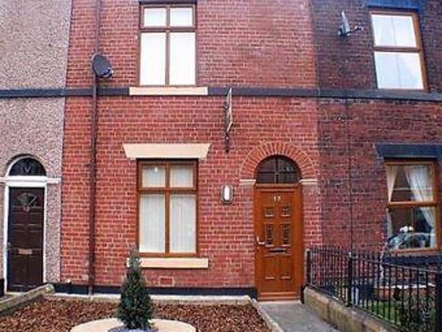 2 Bedrooms Terraced house for sale in Walshaw Road, Bury BL8