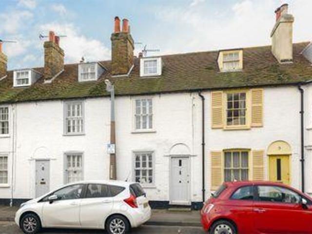 2 Bedrooms Terraced house for sale in Waterloo Road, Whitstable, Kent CT5