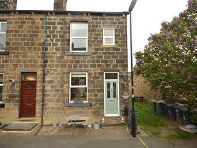 2 Bedrooms Terraced house for sale in Well Street, Guiseley, Leeds, West Yorkshire LS20
