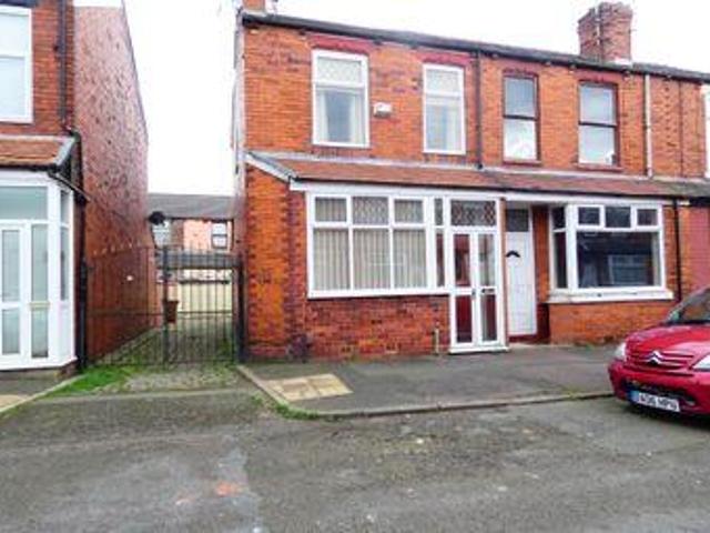 2 Bedrooms Terraced house for sale in Whitecar Avenue, Manchester M40