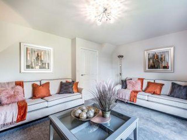 2 Bedrooms Terraced house for sale in Willow Road, Bedford MK42