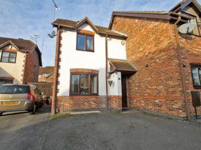 2 Bedrooms Town house for rent in Shandwick Close, Arnold, Nottingham NG5