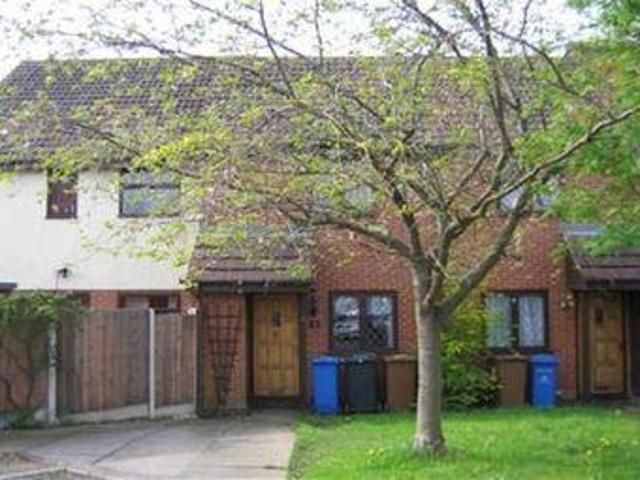 2 Bedrooms Town house for rent in Shenington Way, Oakwood, Derby DE21