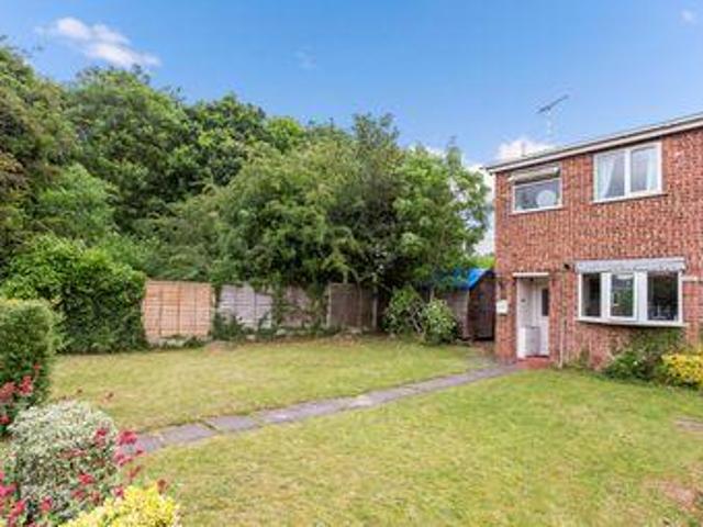 2 Bedrooms Town house for sale in Ascot Close, Burton On Trent DE15