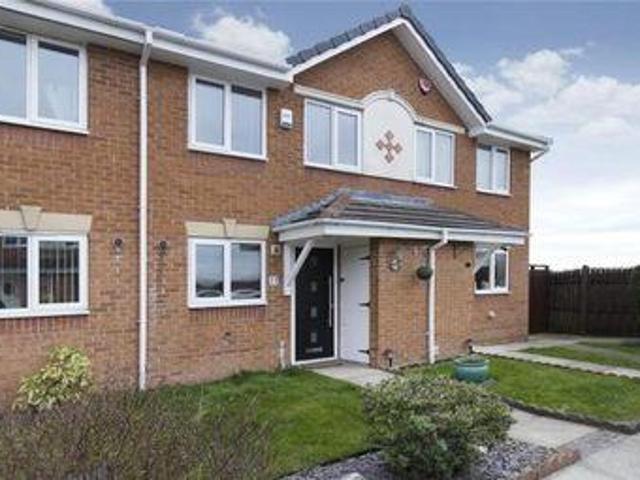 2 Bedrooms Town house for sale in Pavilion Court, Dewsbury WF12