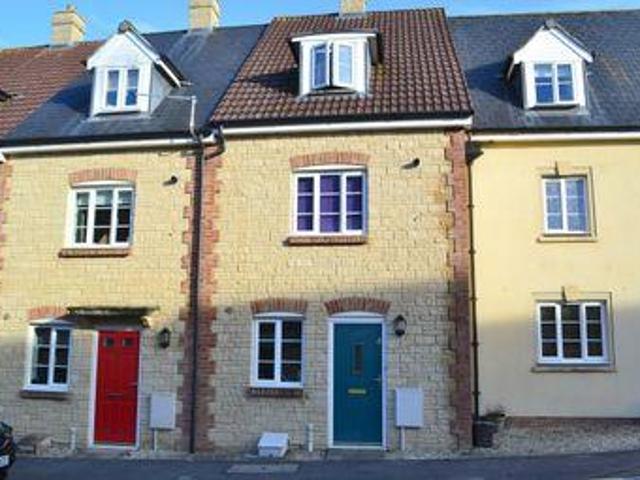 2 Bedrooms Town house for sale in Wincanton, Somerset BA9