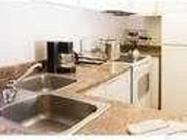 2 bedrooms Townhouse Located in the heart of Salt Lake City